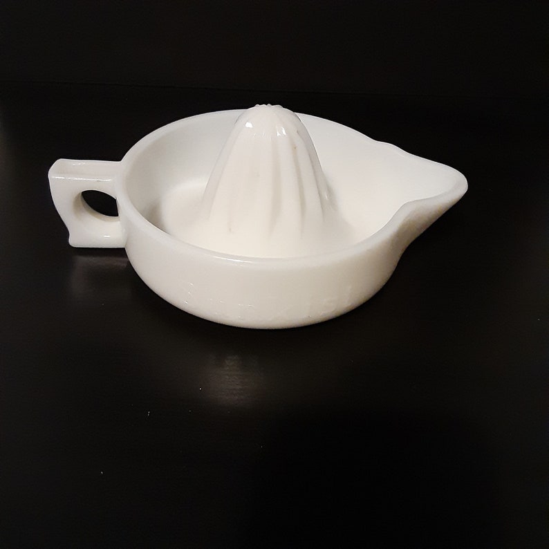 Sunkist Milk Glass Citrus Fruit Juicer Vintage - Etsy