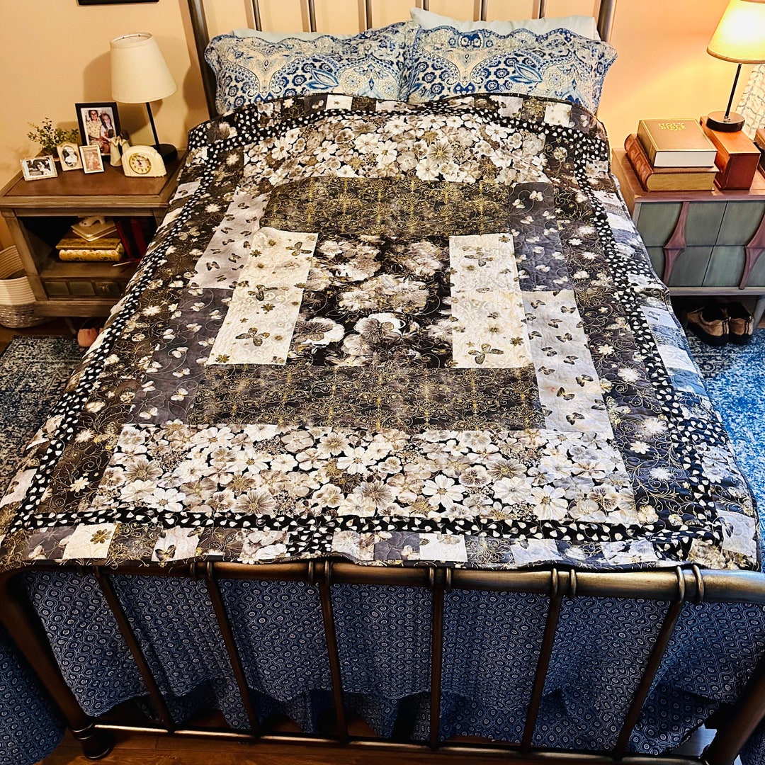Handmade Blacks Grays Quilt | Cottagecore | Grandmacore | Countrycore ...