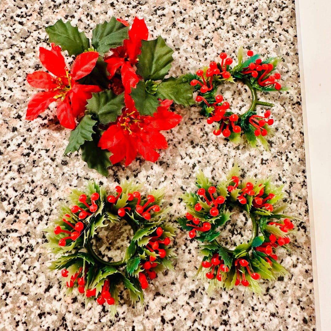 Tacky Vintage Plastic Wreath Candle Rings | Vintage Christmas | Tacky ...
