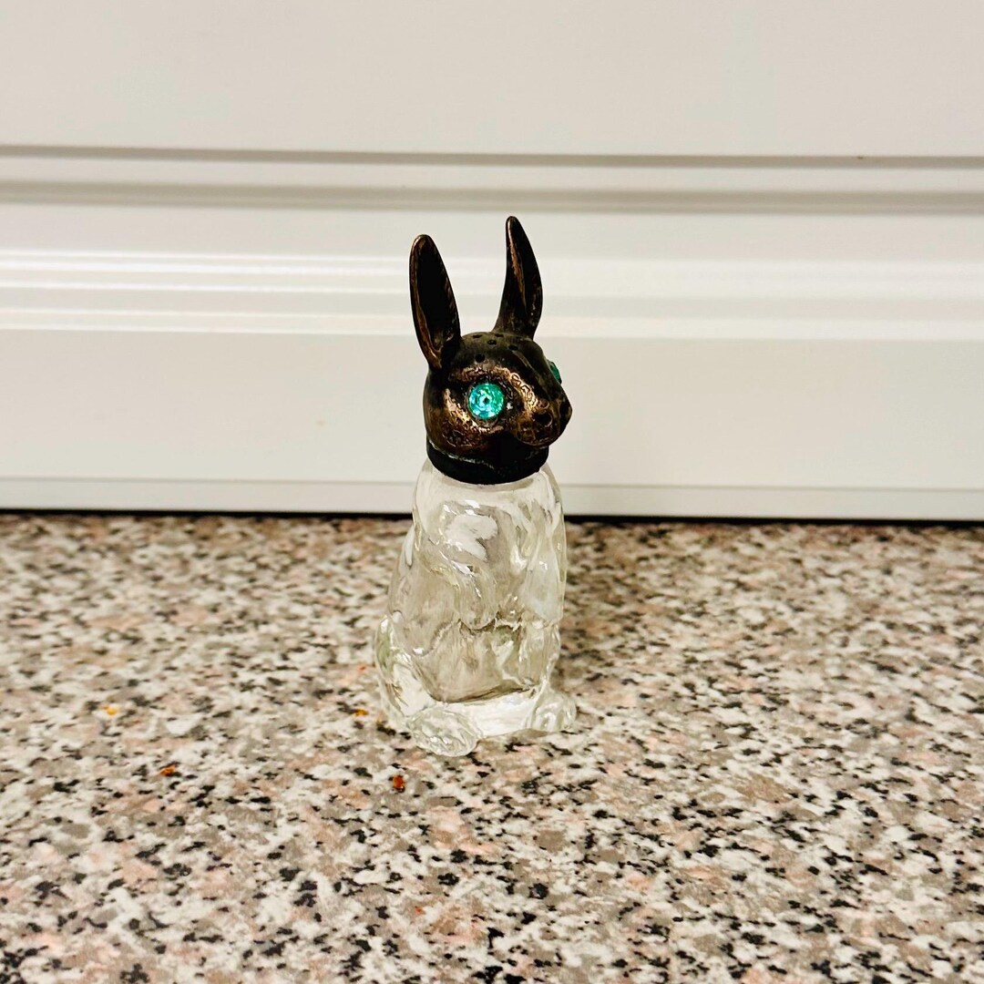 Rare Vintage Glass Rabbit Silver Top Shaker Jeweled Eyes Rabbit Vintage ...