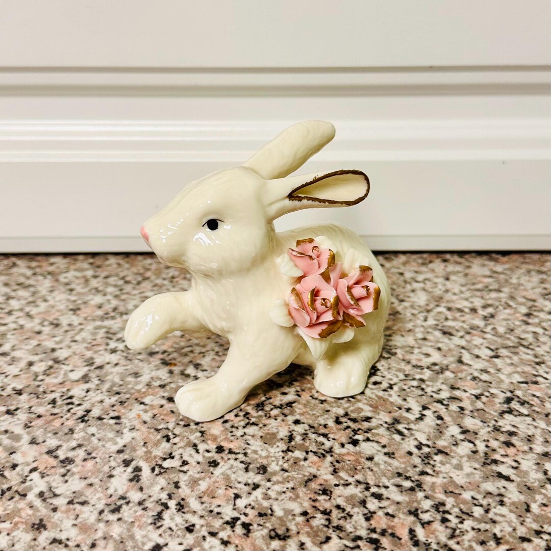 Porcelain White Rabbit With Roses Vintage Rabbit Vintage Easter White ...