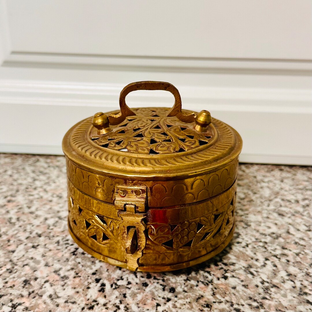 Lidded Brass Trinket Box Vintage Brass Etched Box Vintage Brass Box ...