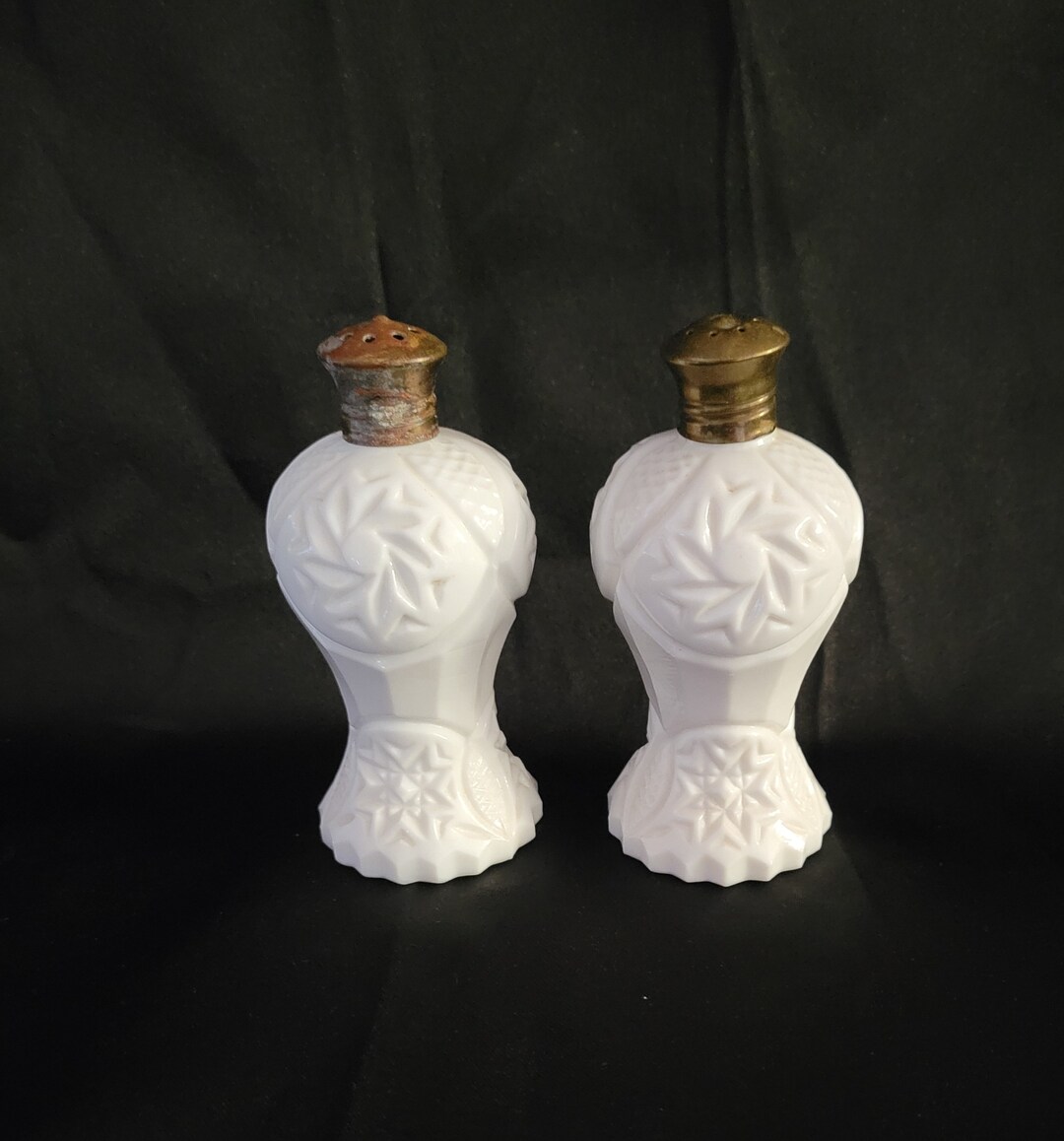 Milk Glass Salt and Pepper Shakers Quilt Pattern by Enesco - Etsy