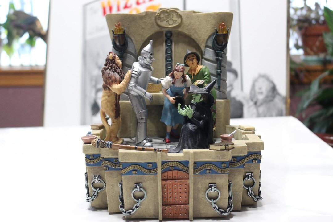 The Wizard of Oz the San Francisco Music Box Co Water Fountain Music ...