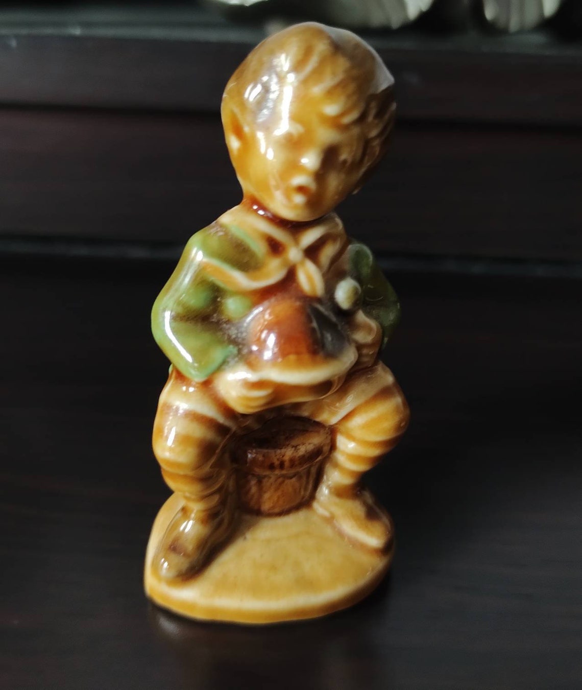 Vintage Glass Display Wall Cabinet With Wade Collection - Etsy