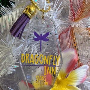 Dragonfly Motel Keychain - Etsy