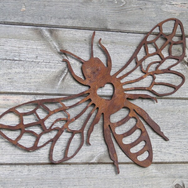 Rusty Metal Bee - Etsy UK