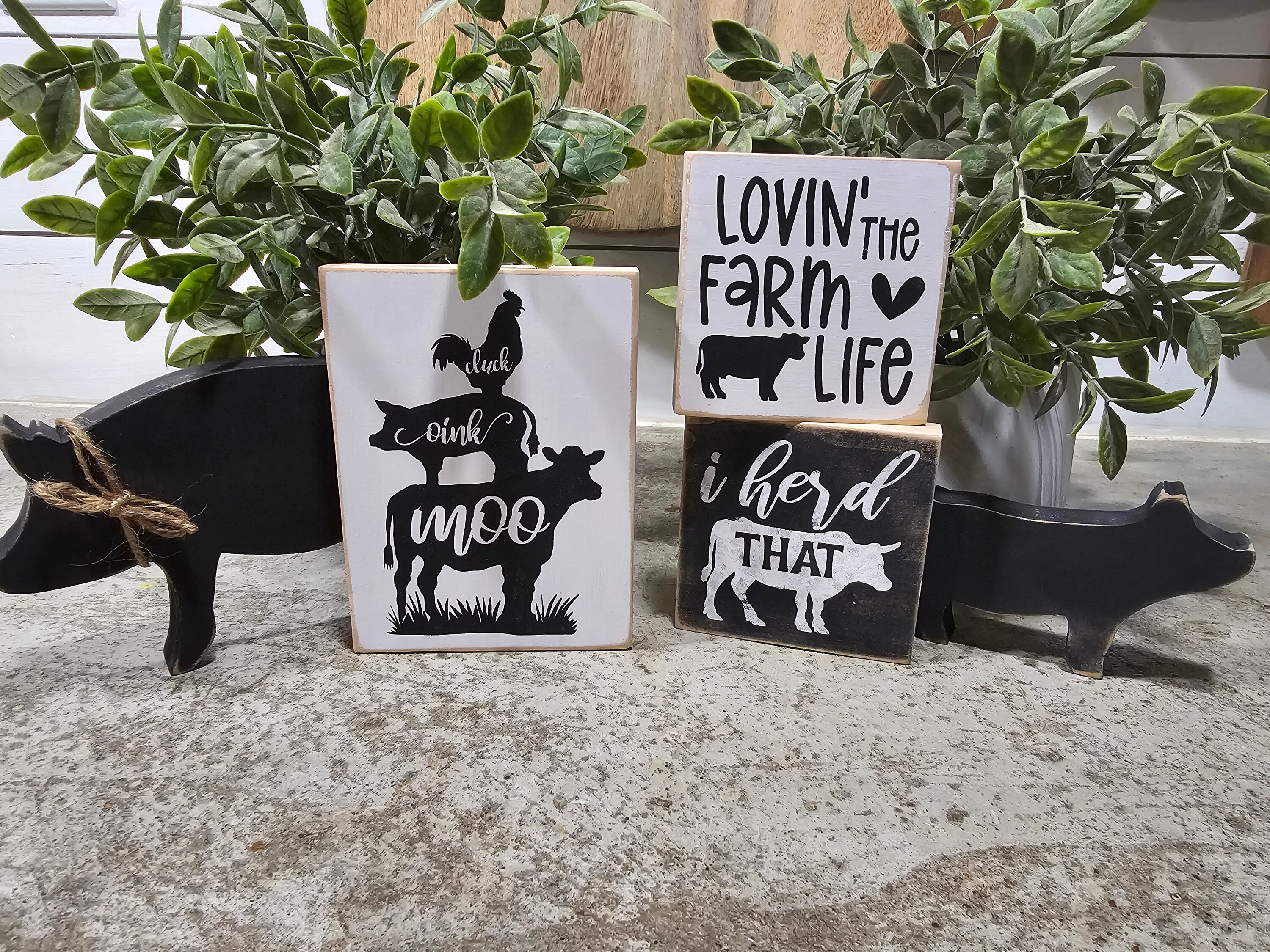 Wood Farm Animal Set, Cow, Chicken, Sheep, Pig, County, Tiered Tray ...