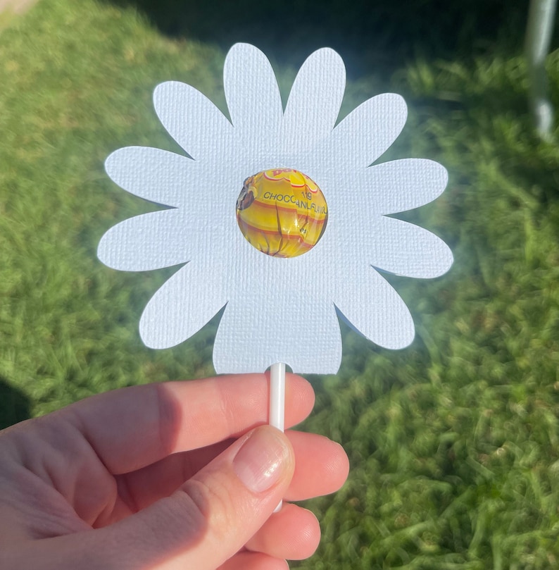 Digital Chuppa Chup Daisy Flower Svg, Dxf, Png, Eps, Pdf Formats ...