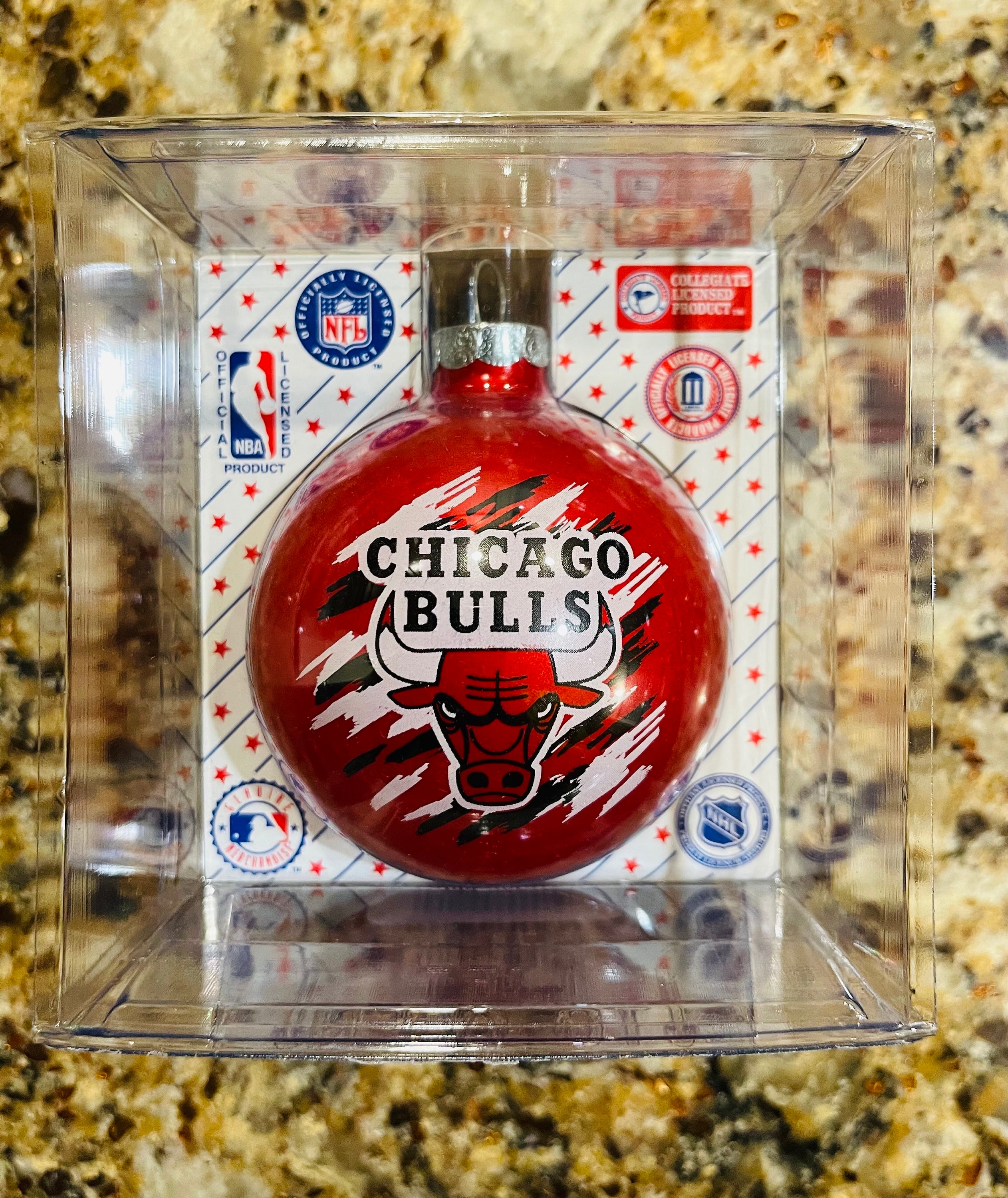 Chicago Bulls NBA Glass Christmas Ball Ornament Sports Collector Series ...