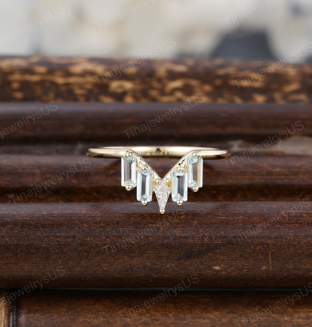 Vintage Deep V Curved Wedding Band Unique Yellow Gold Baguette Cut ...
