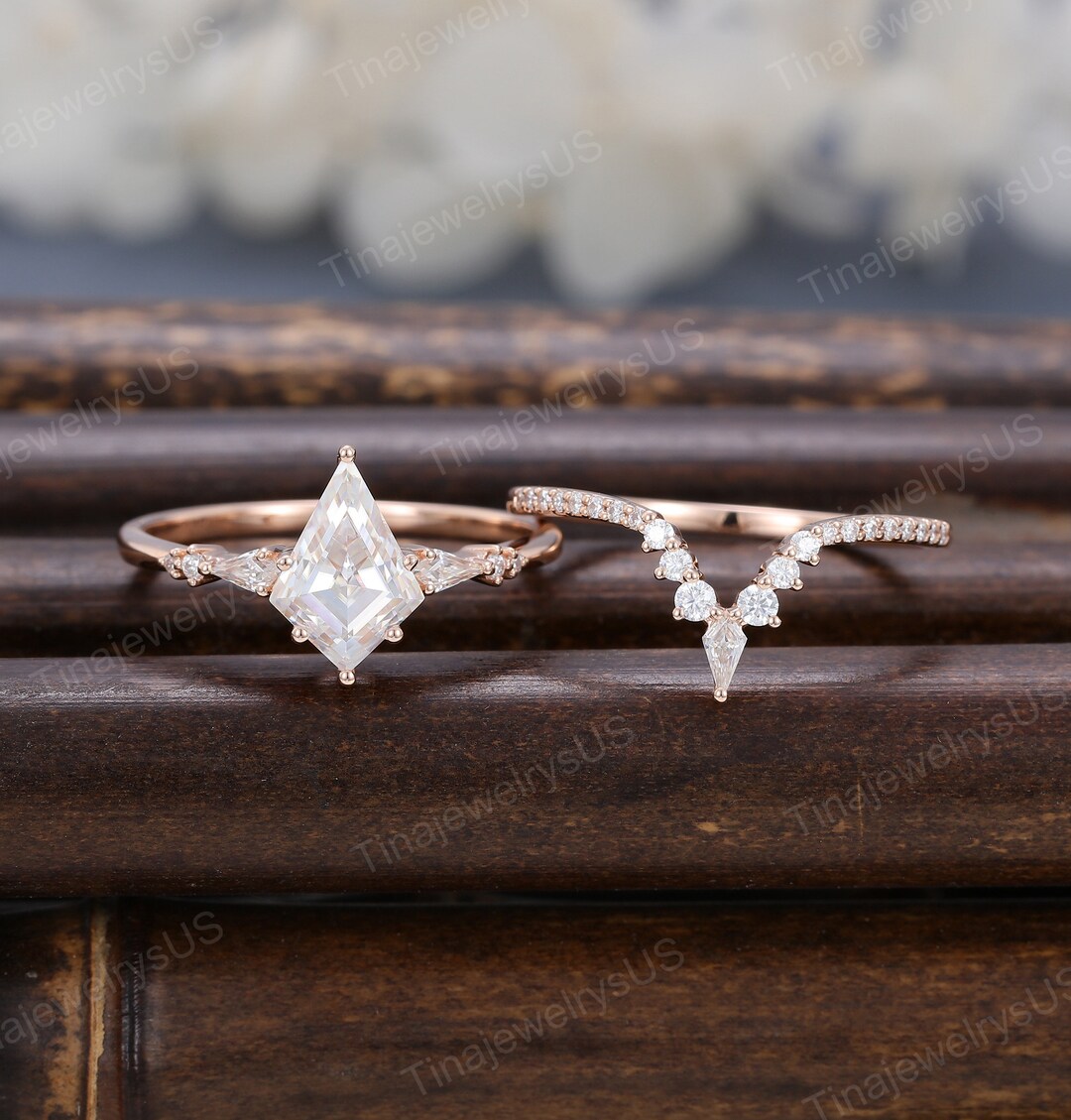 Vintage Kite Cut Moissanite Engagement Ring Set Rose Gold Half Eternity ...