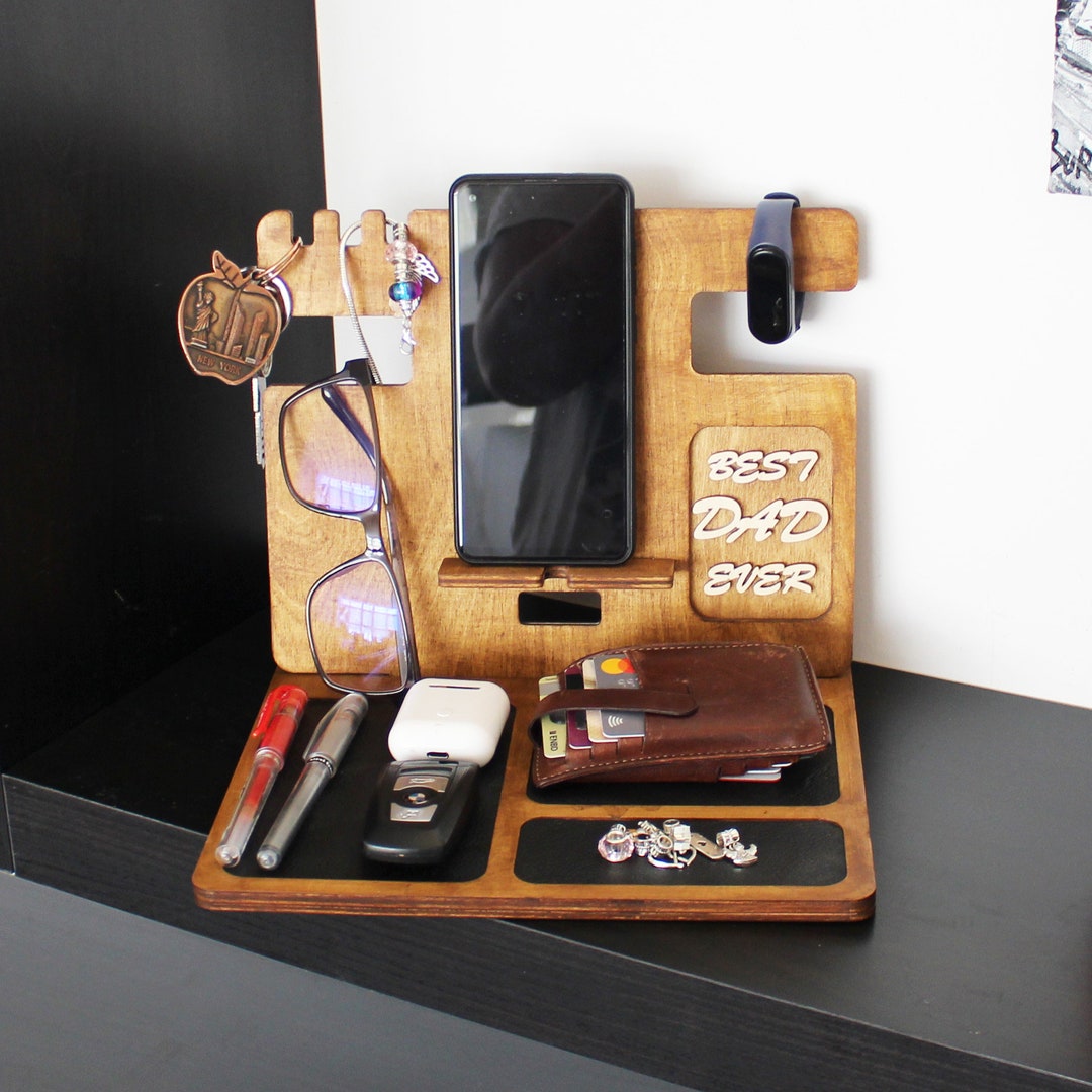 Custom Docking Station the Best Dad Ever Gift Father's Day Gift Wooden ...
