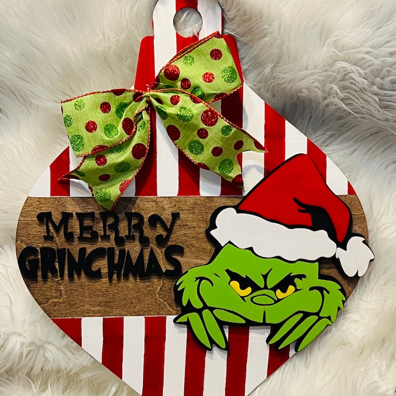Grinch Face Wreath Sign - Etsy