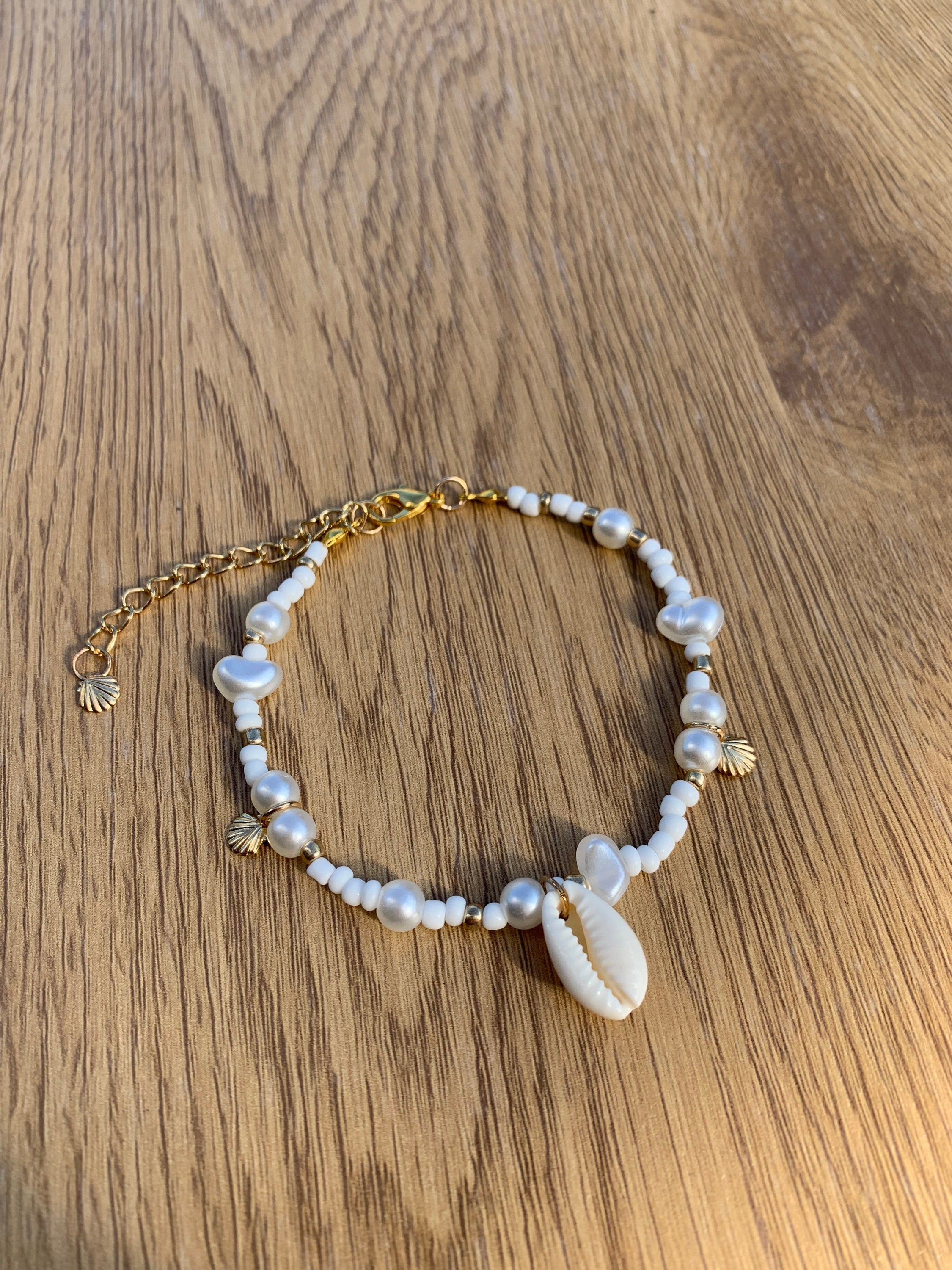 Gold Seashell Pearl Bracelet, Beachy Charm Bracelet, Shell Jewelry ...
