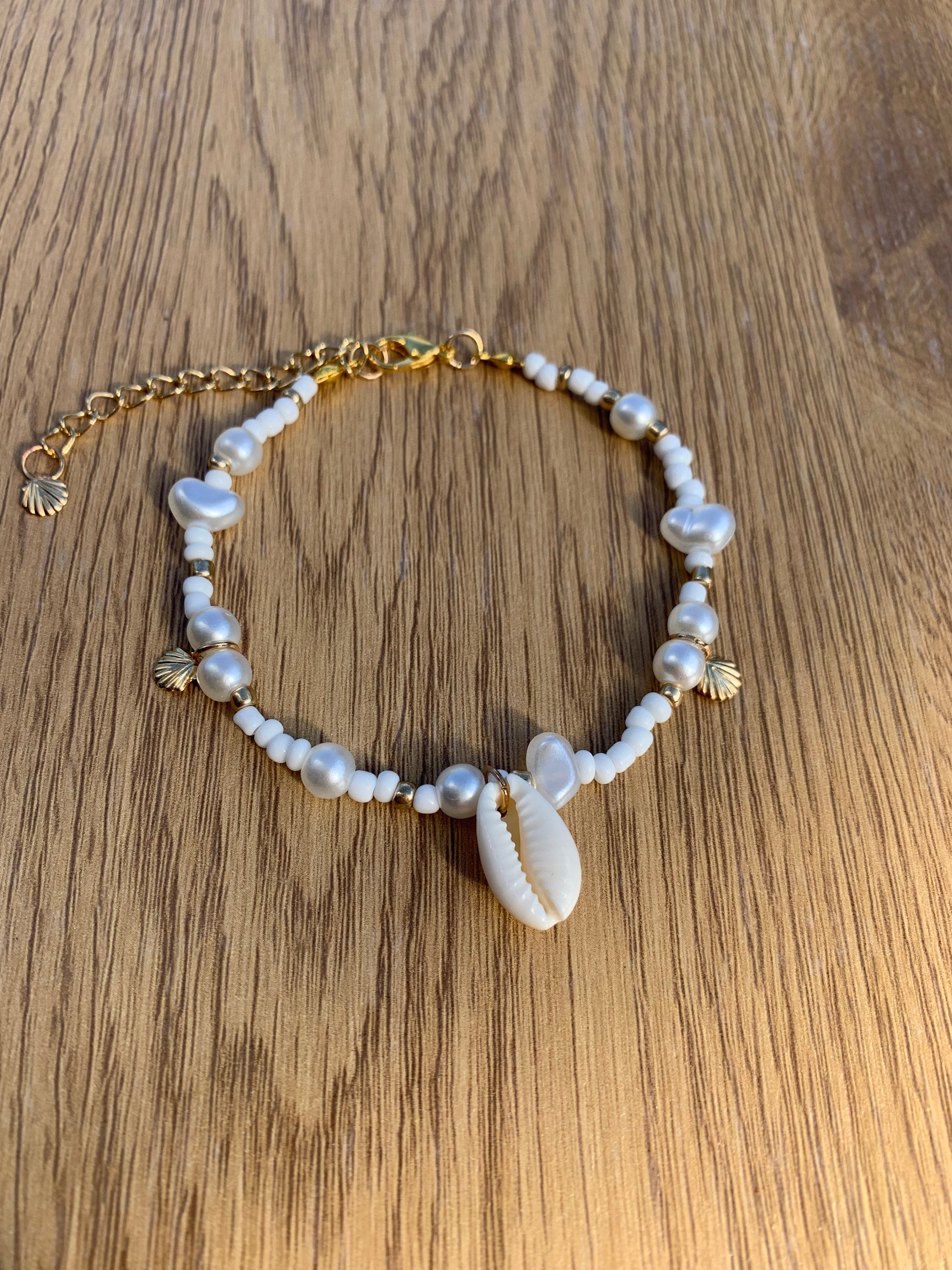 Gold Seashell Pearl Bracelet, Beachy Charm Bracelet, Shell Jewelry ...
