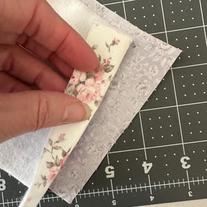 Fabric Eyeglass- iPhone Case Sewing Pattern – Step-by-step Beginner ...
