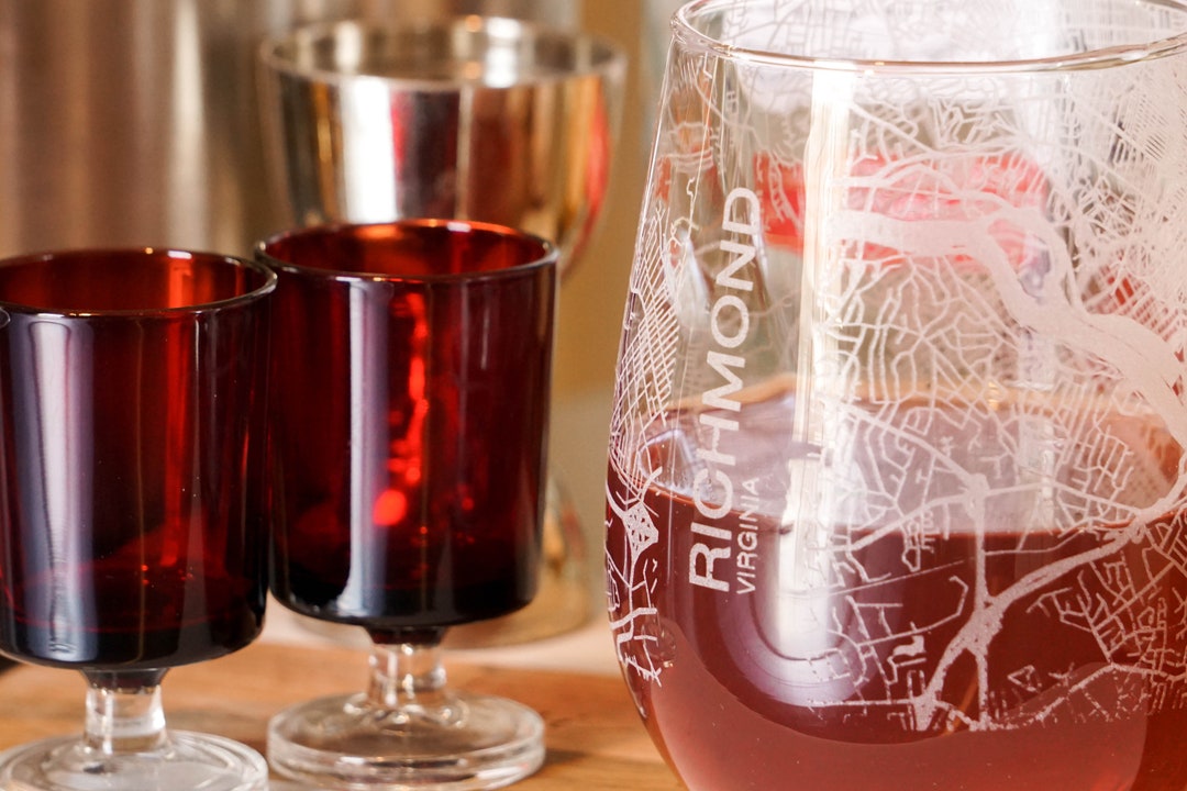 Custom Map Wine Glass Engraved City Glass Personalized Map Wine Glass ...