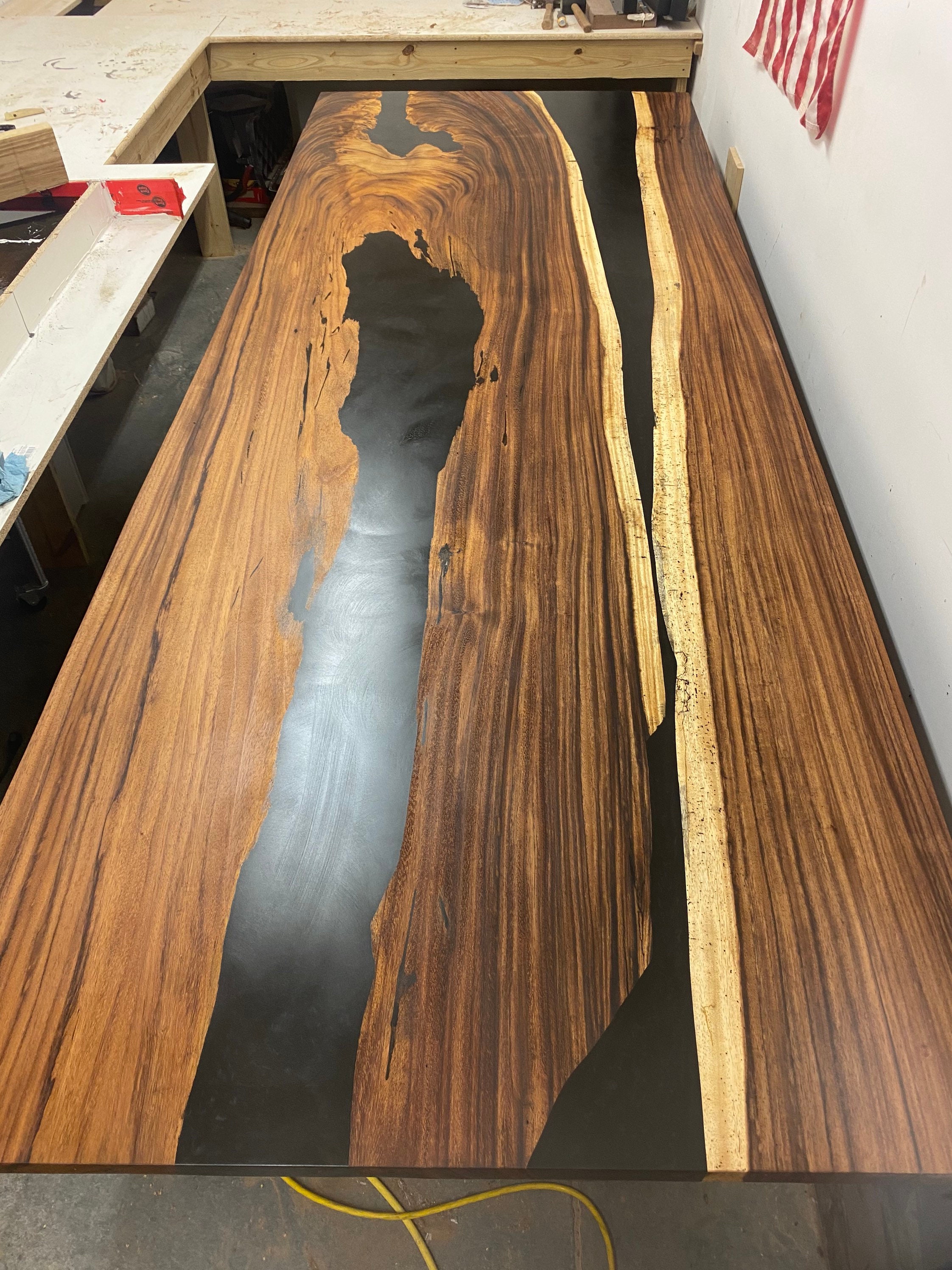 Personalized Waterfall Live Edge / Epoxy Desks - Etsy