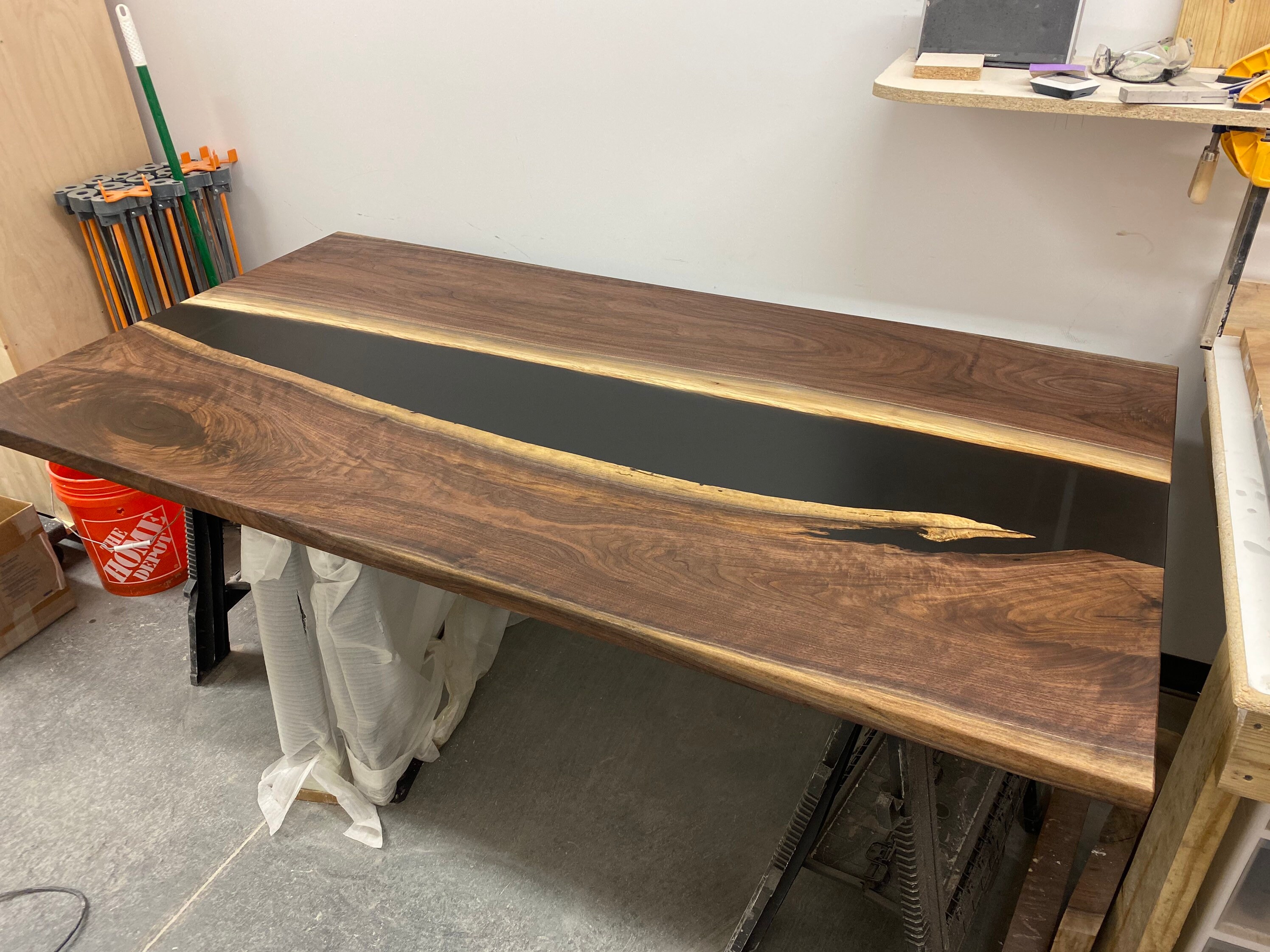 Personalized Waterfall Live Edge / Epoxy Desks - Etsy