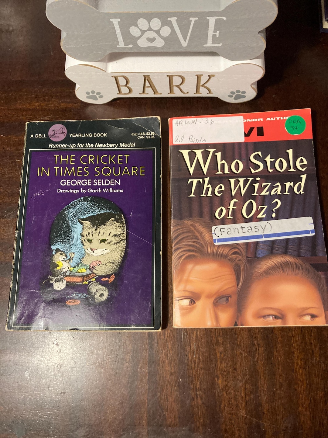 Lot of 2 Paperback Books Who Stole the Wizard of Oz by Avi & the ...