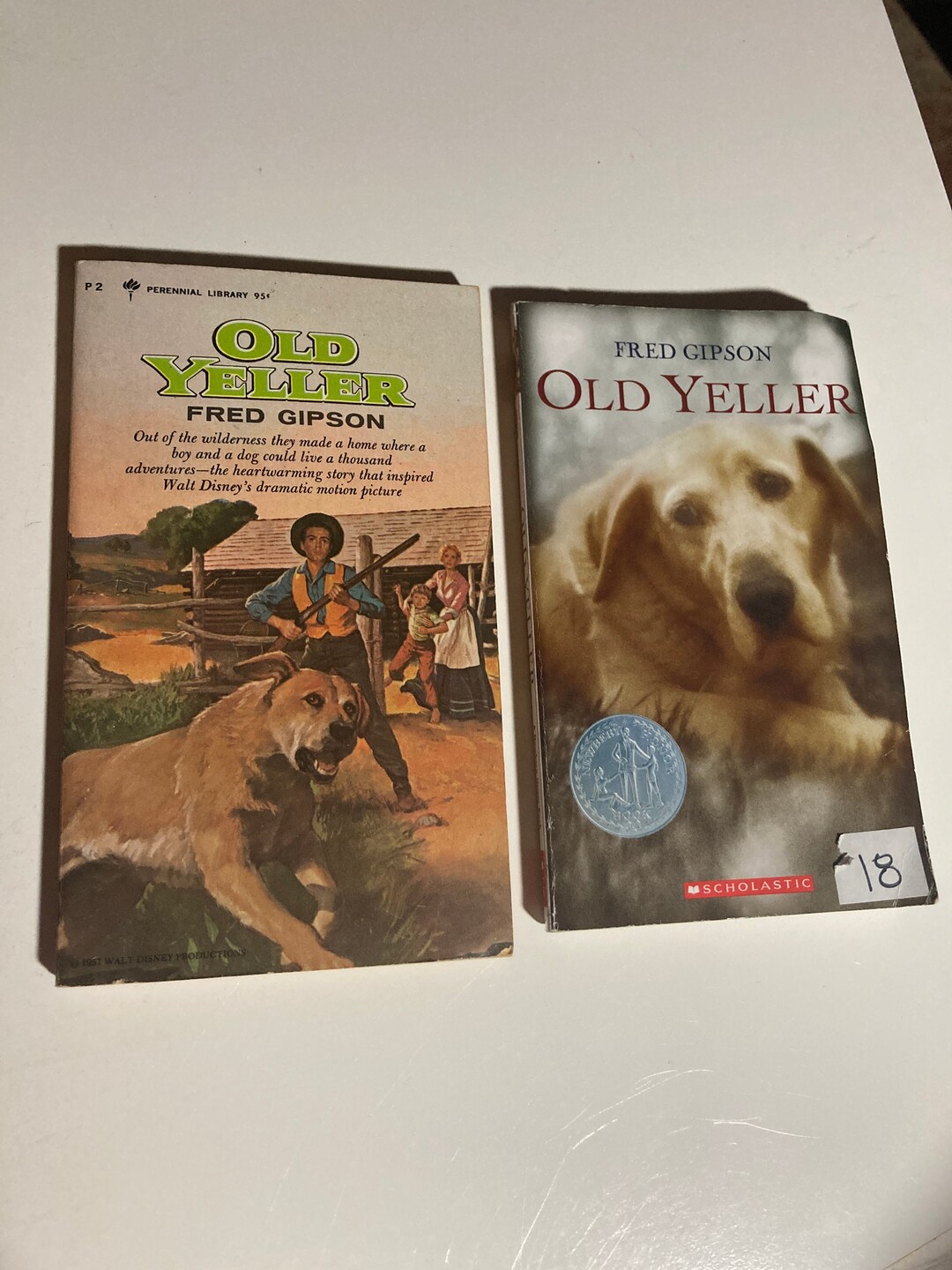Old Yeller by Fred Gipson Lot of 2 Vintage Paperback Books Perennial ...