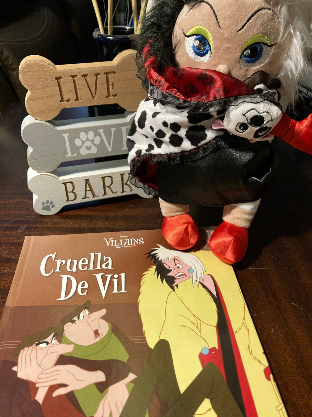 Disney Cruella De Vil 11” Plush Toddler Doll and Villains Oversized ...