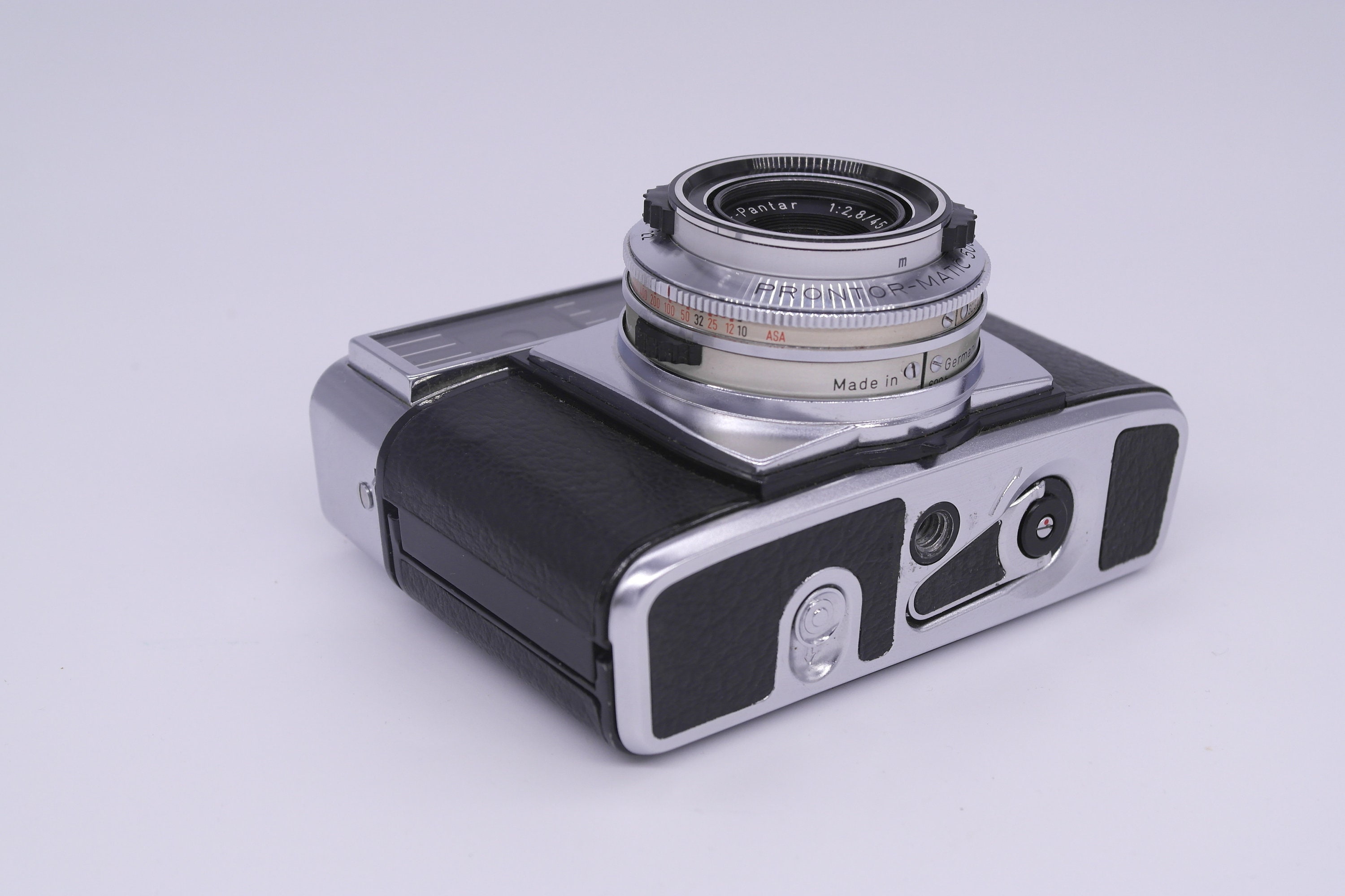 Zeiss Ikon Contessamat SE: 35mm Rangefinder Camera, Color-pantar Lens ...