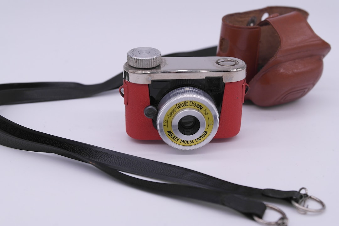 Copyright Walt Disney Prod. Mickey Mouse Camera F 25 1:9 With Original ...