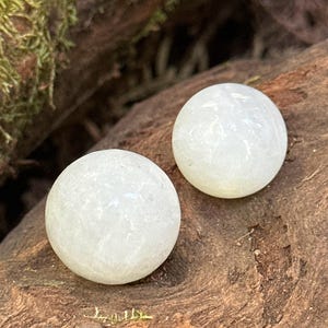 Mini Authentic Moonstone Spheres – White Intuition Talismans (x-small ...