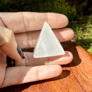 Pink Calcite Cube, Pyramid and Sphere. UV Reactive - Etsy