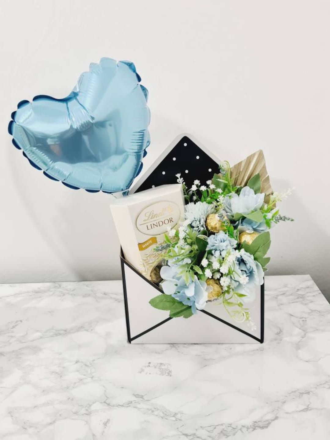 Personalised Flower Envelope Box With Chocolates and Flowers for Any ...