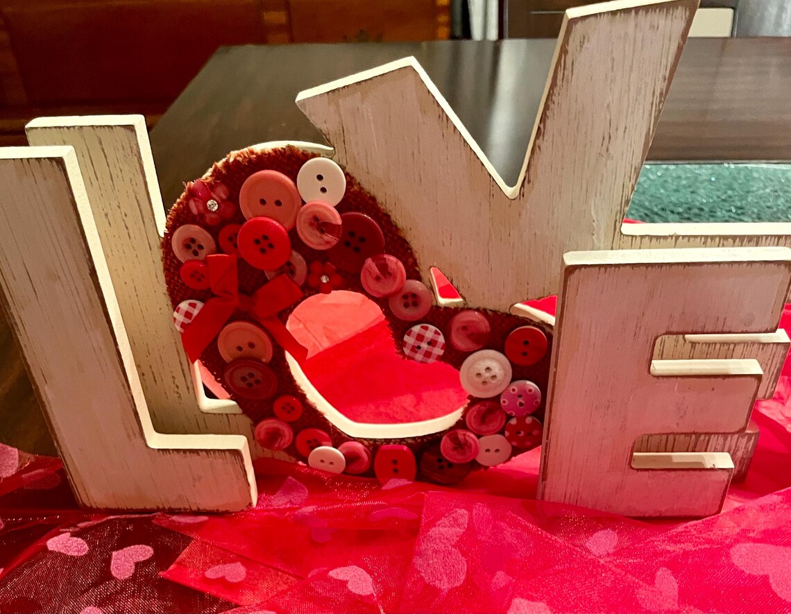Rustic Wood LOVE Sign With Buttons 2D Valentine or Wedding Decor - Etsy