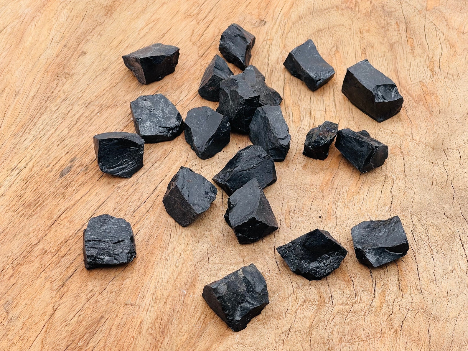 Jet Stone Raw – Rough Jet Stone - Good Luck - Crystal Healing - Crystal ...