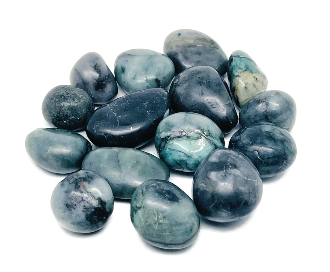 Emerald Tumbled Stone - Gemstone Emerald - Heart Chakra Crystal ...