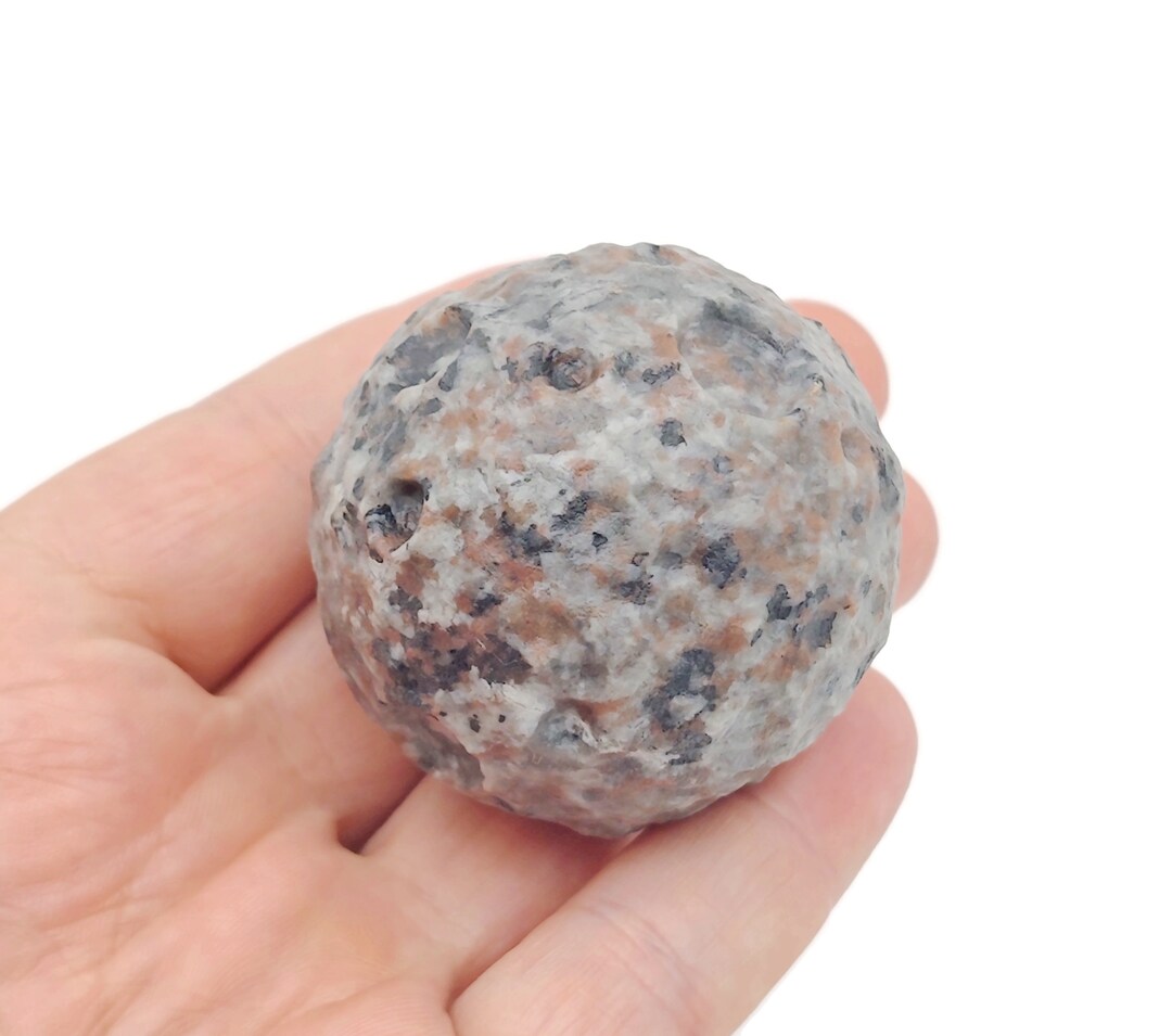 Yooperlite Moon Sphere Stone A++ – Fluorescent Sodalite Crystal Ball ...