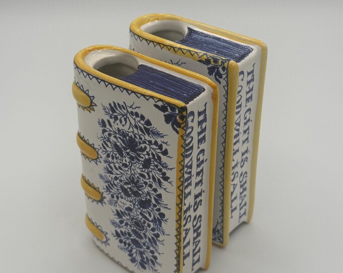 Metropolitan Museum of Art Ceramic Book Vase Set - Etsy