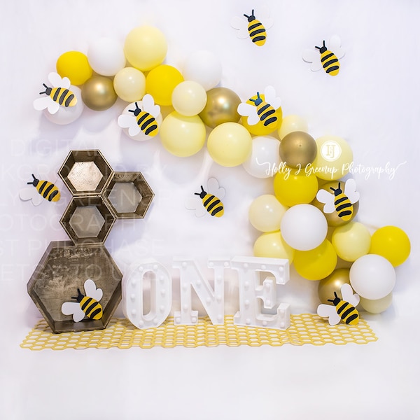 Bee Cake Decorations - Etsy