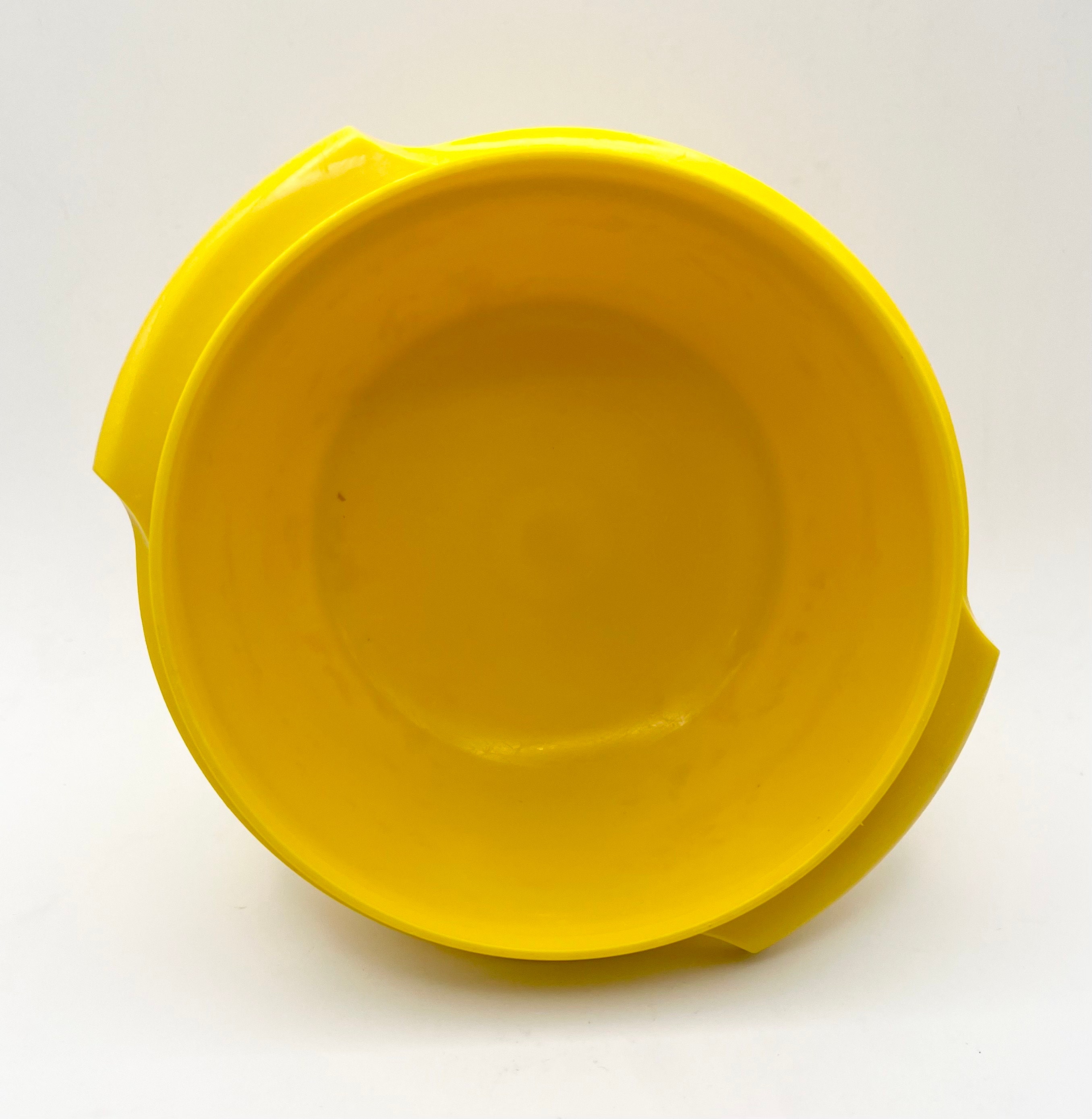 Vintage Tupperware Harvest Gold Round Bowl 1323-15 and Starburst Lid ...