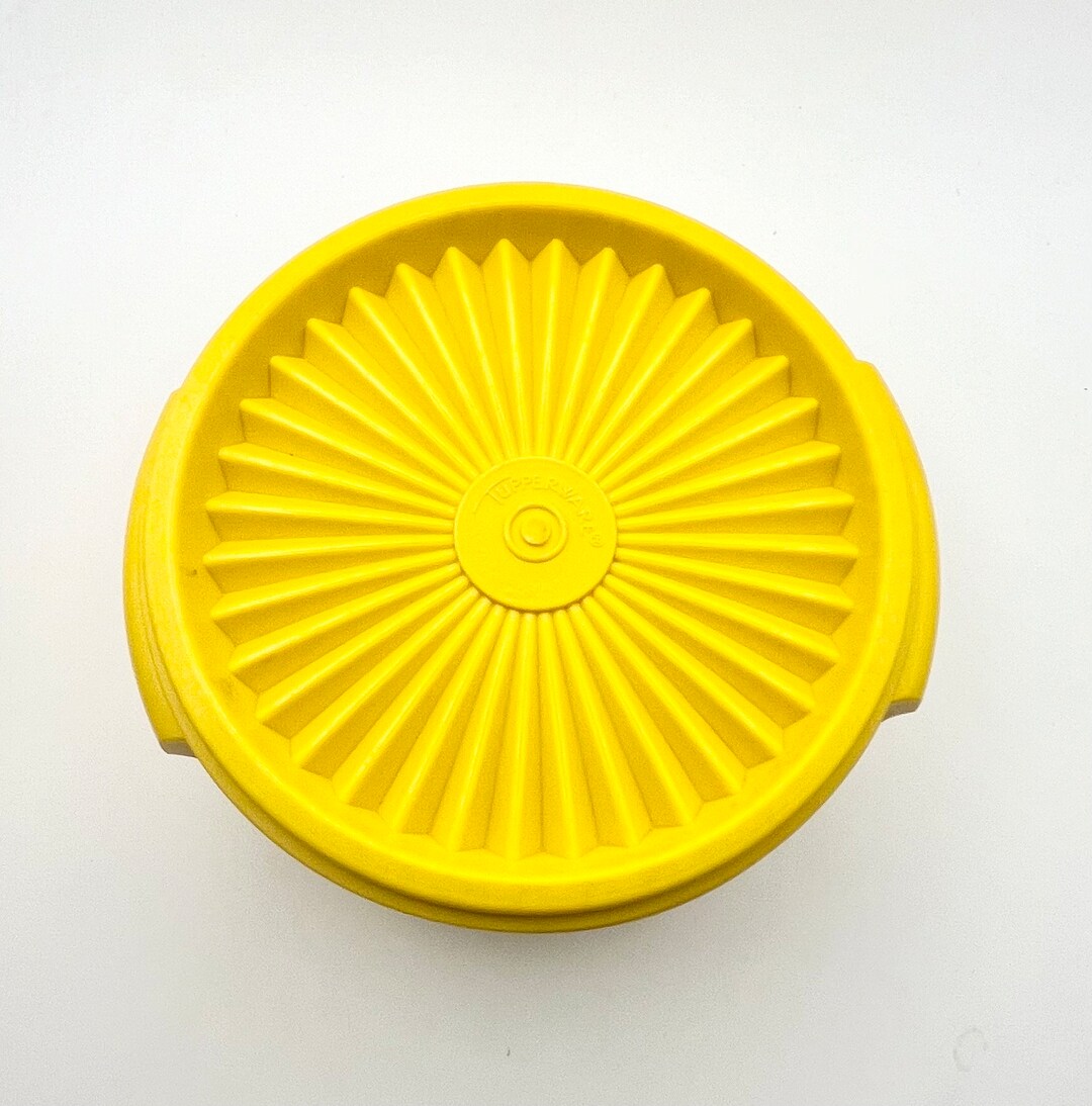Vintage Tupperware Harvest Gold Round Bowl 1323-15 and Starburst Lid ...