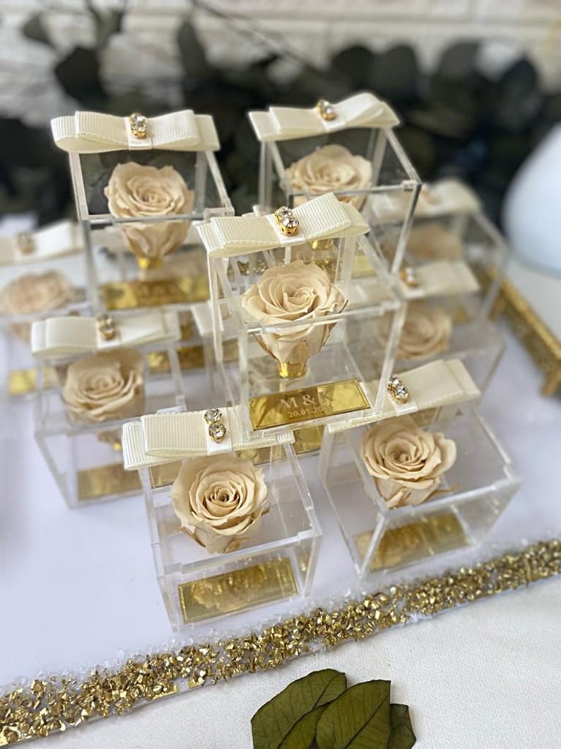 Custom Preserved Rose Favors: Permanent Roses , Luxury Wedding Favors ...