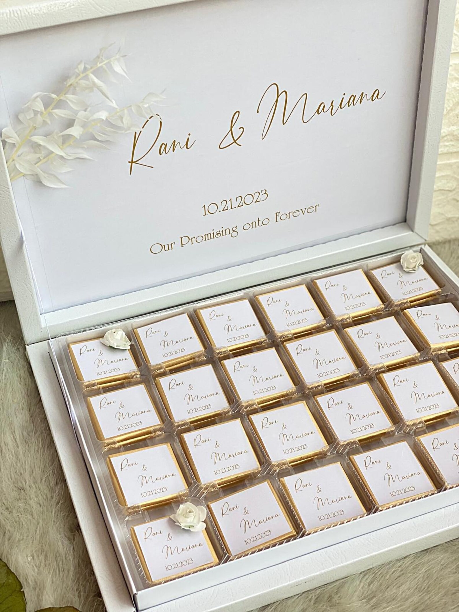 Personalized Wedding Favor Chocolate: Luxury Engagement Chocolate Box ...