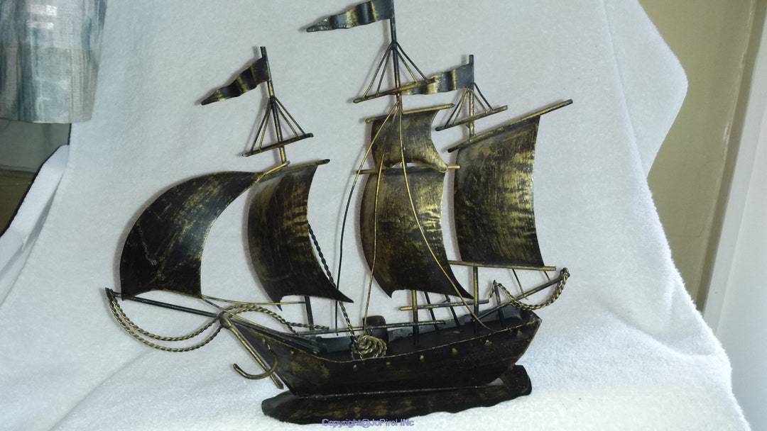 15th Century Style Metallic Caravel Sailing Vessel - Etsy