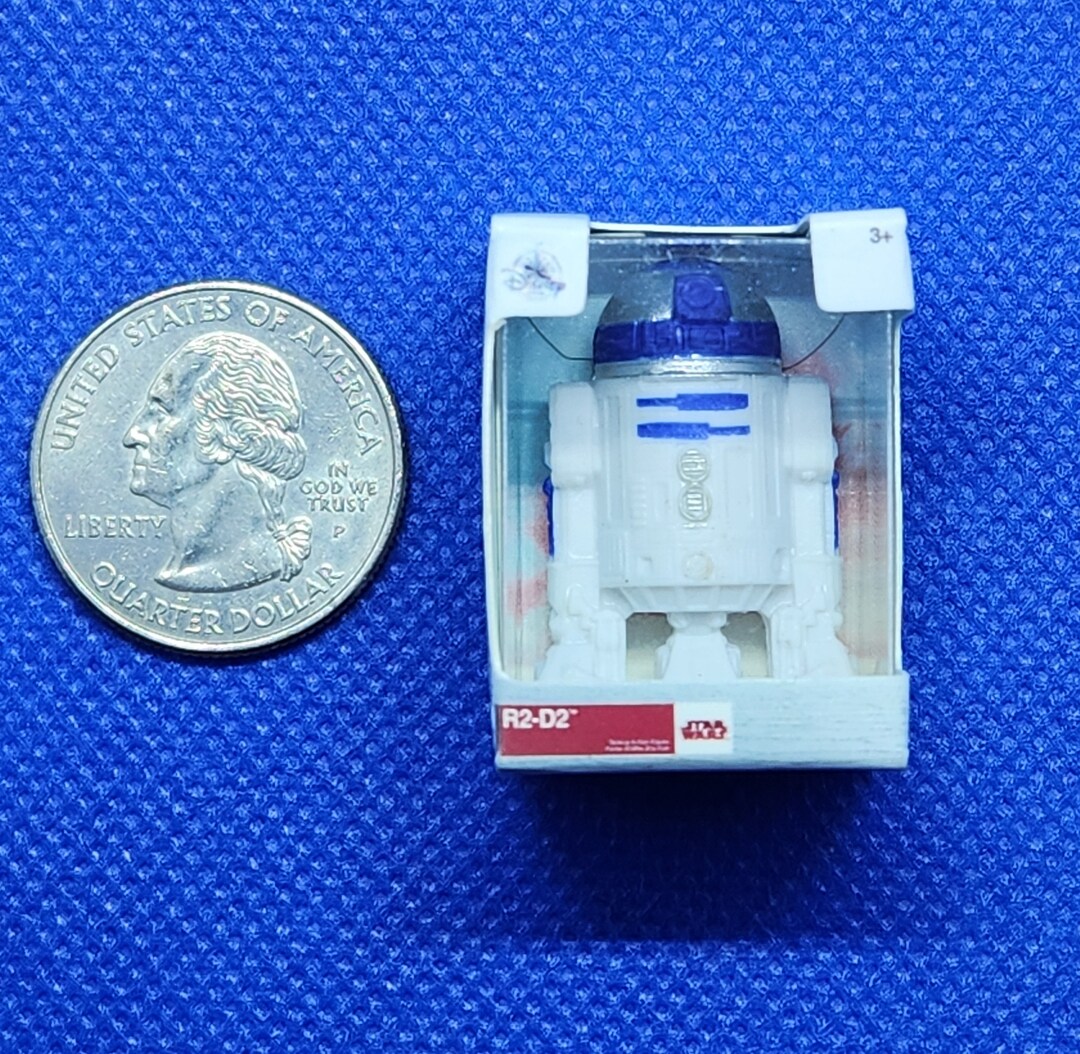 Zuru Mini Brands Toys New Disney Store Edition VHTF Star Wars R2-D2 ...