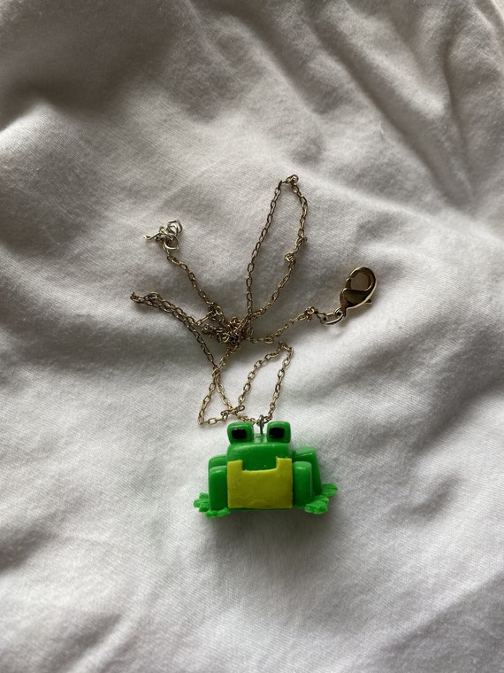 Minecraft Frog Necklace - Etsy