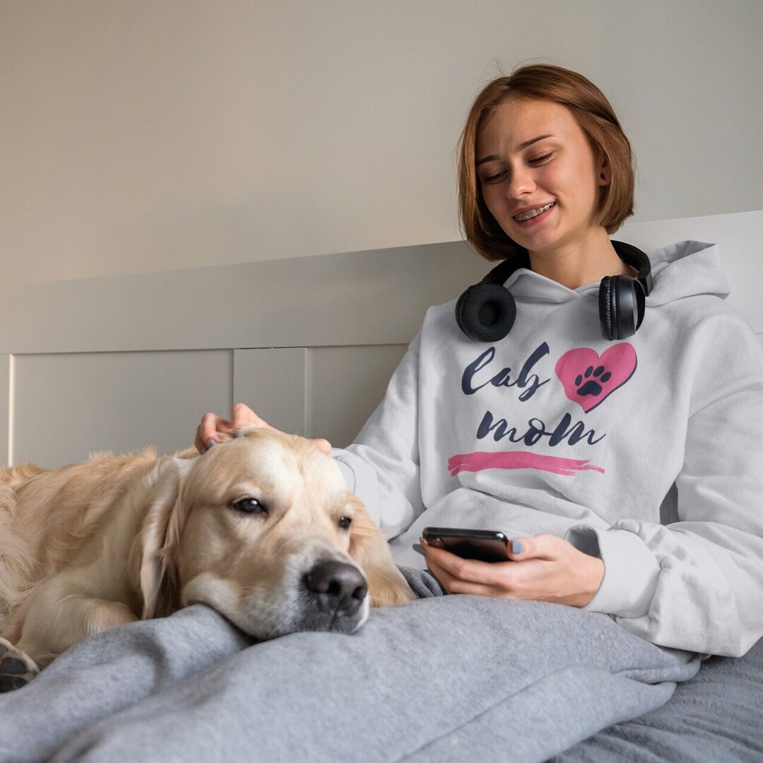 Lab Mom SVG, Lab Mom PNG, Dog Mom, Paw Print With Heart, Fur Baby ...