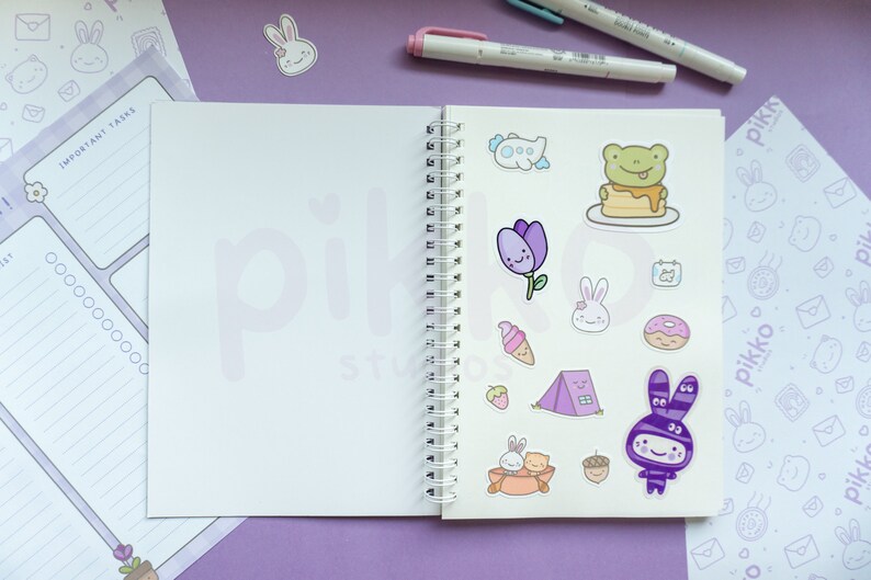 Cute Sticker Book Cute Reusable Sticker Album Vinyl Sticker Collection ...