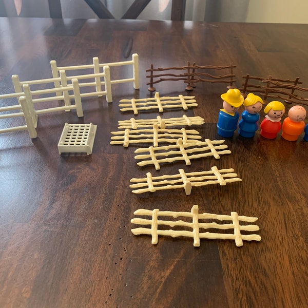 Little People Barn - Etsy