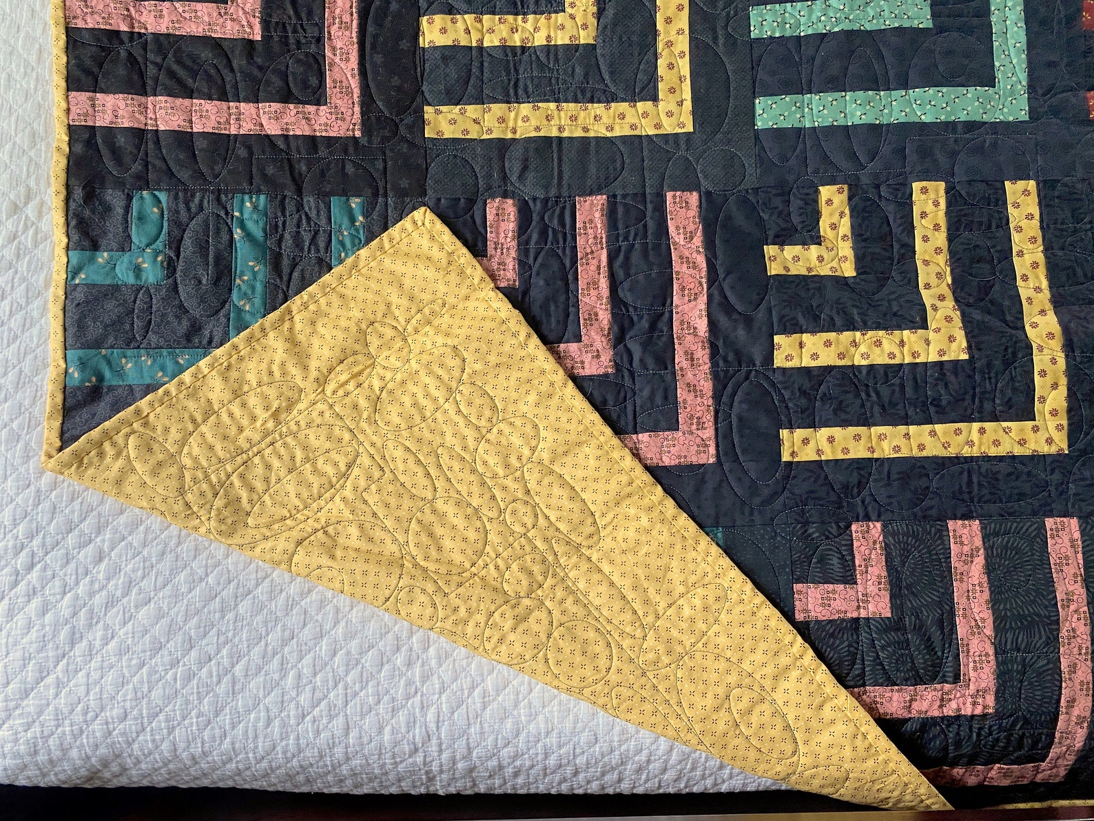 Ebony & Onyx Patchwork Quilt, Throw Size - Etsy