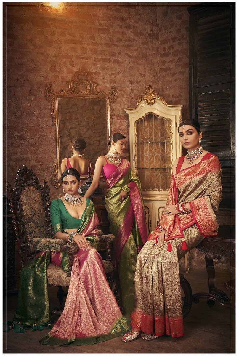 Trisha In Saree In Pothys Ad